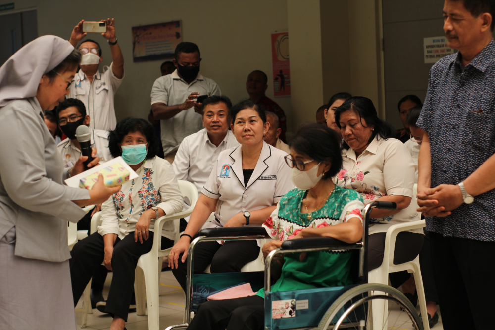 Purna Bakti - Ibu Resty Yosefa - SDS Xaverius 1 | Regina Pacis FMM ...